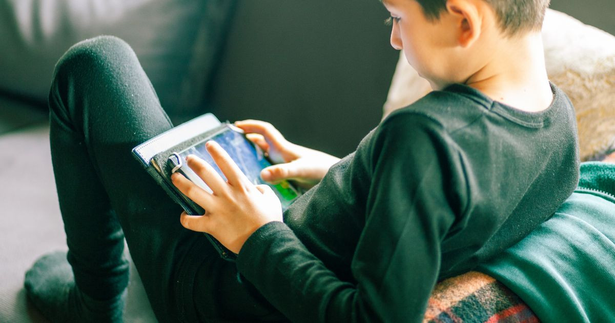 Excessive Use of Technology Devices Weakens Fingers and Hands in Children.